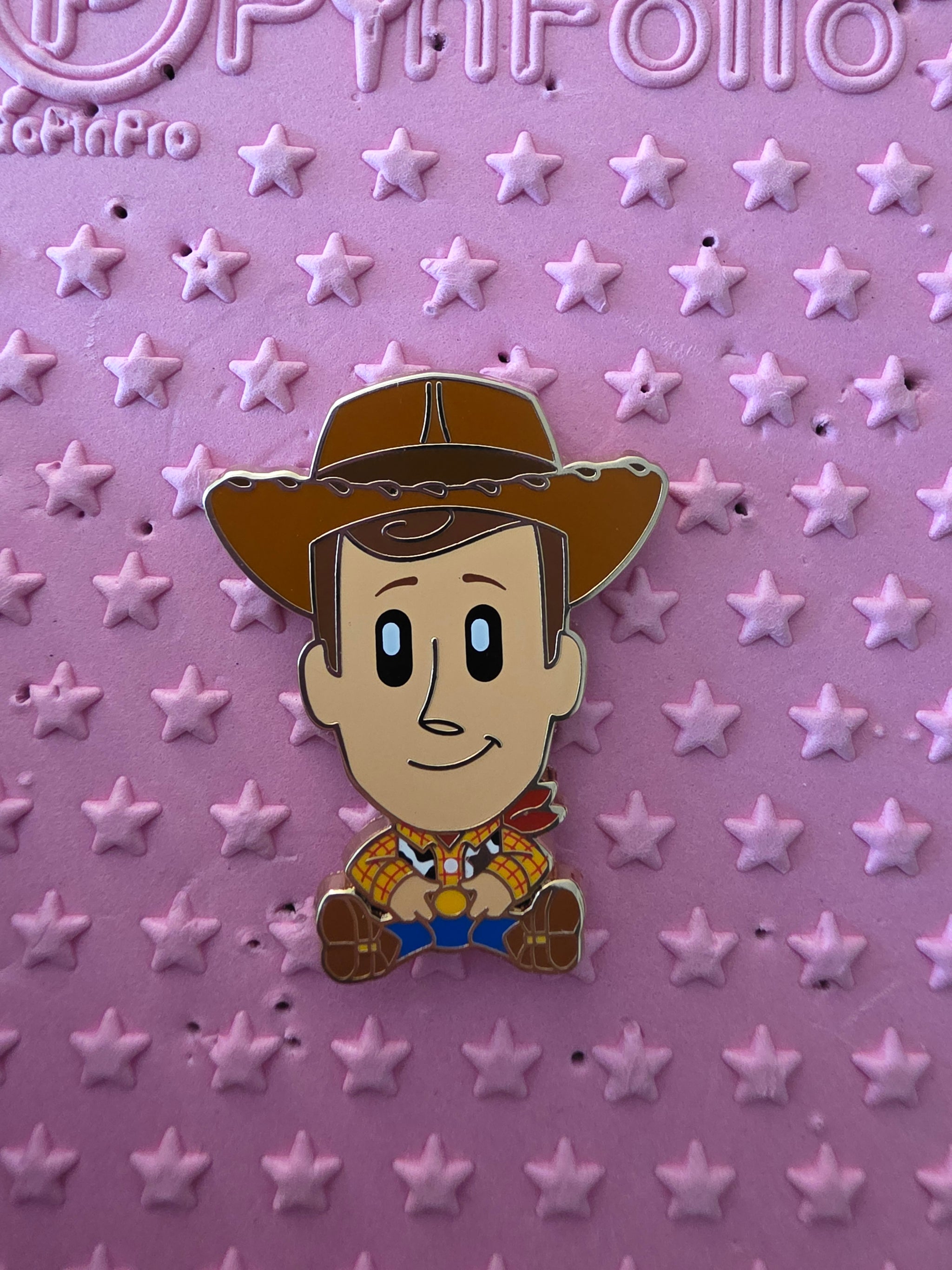 ADORBS Woody LE 400 Pin – Great Stone Dragon